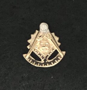 Masonic Past Master Lapel Pin in 10K Gold with Diamond - Fratline ...